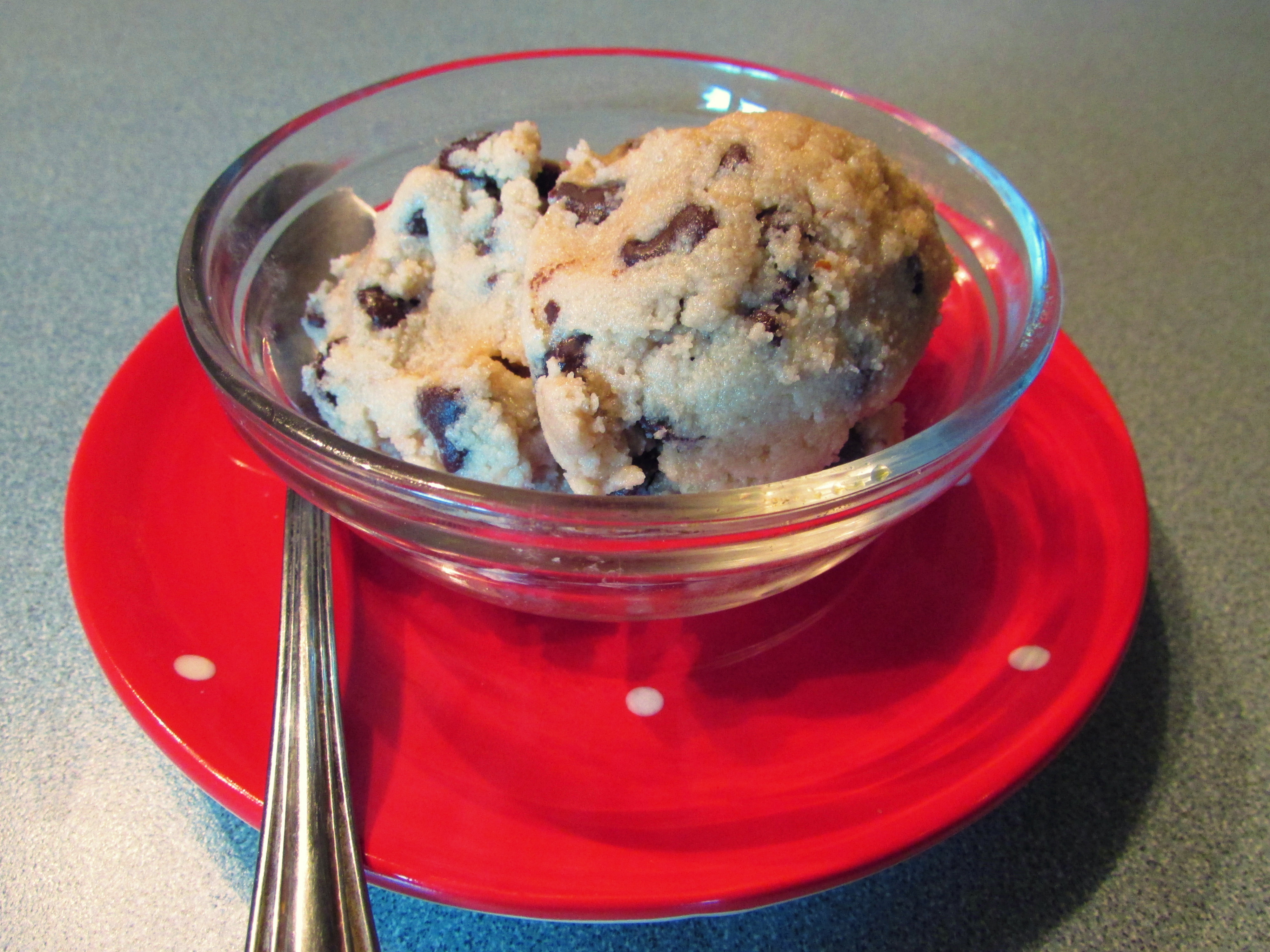 Quick Eats: Snack-Safe Chocolate-Chip Cookie Dough | Legally Redhead